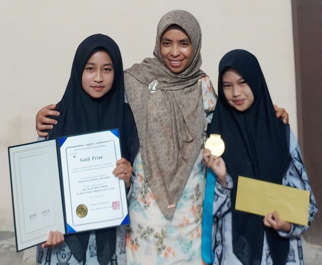 Wakili Indonesia di Ajang Penelitian Internasional, 2 Siswi SMAN 1 Takengon Sabet Medali Emas di ...