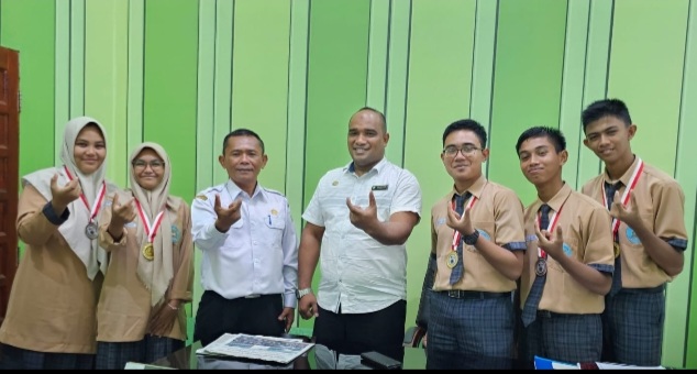 SMAN Unggul Aceh Timur Raih 208 Prestasi Gemilang pada Berbagai Bidang - Daerah - THE JURNAL ...