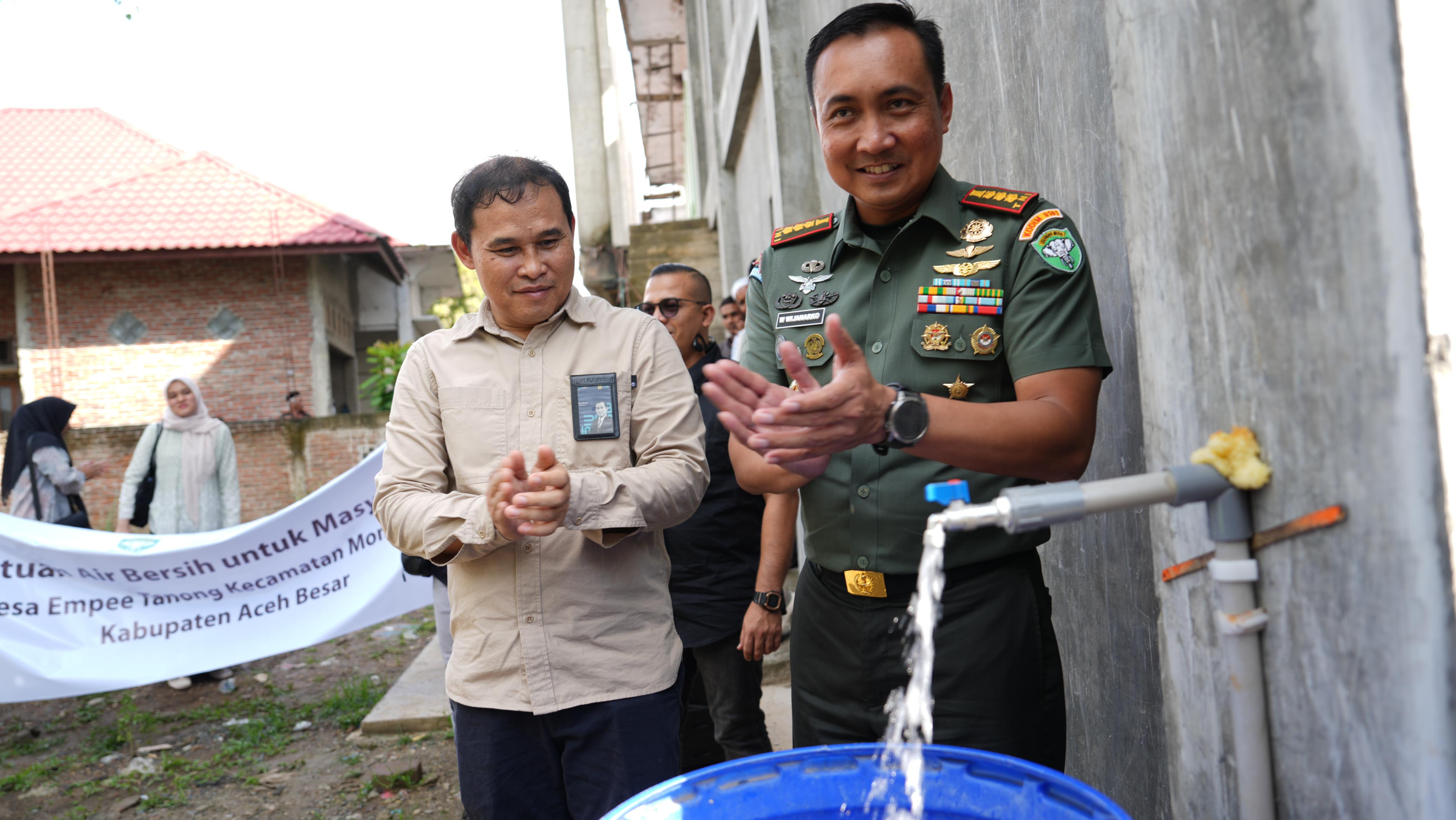 PLN Bersama Kodim 0101/KBA hadirkan Bantuan Sumur Bor untuk Masjid Al-Ikhtiar Montasik - Daerah ...