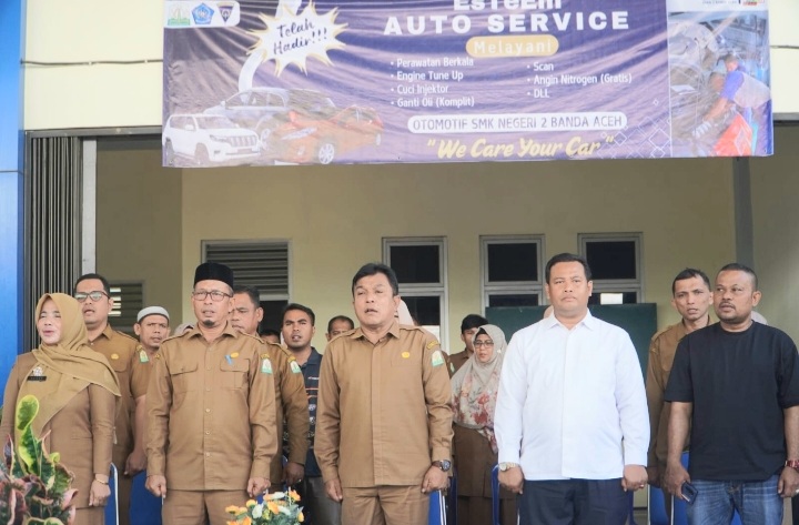 SMKN 2 Banda Aceh Lauching Bengkel TeFa EsTeEm Auto Service ...