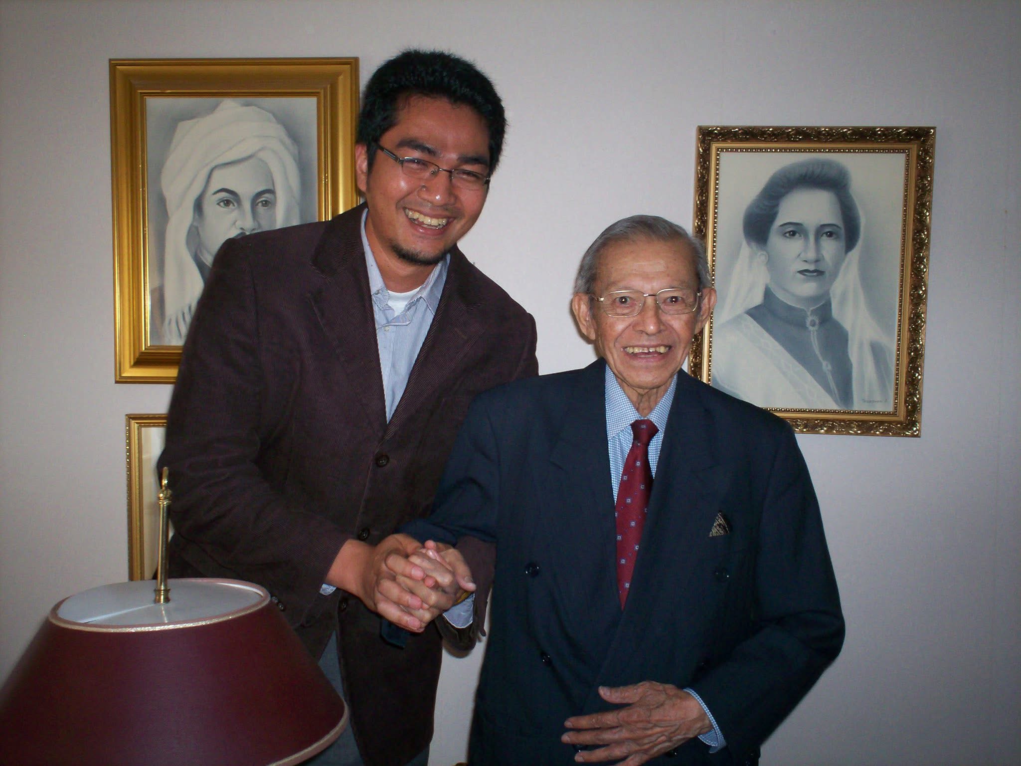 In Memoriam : Tgk Dr Hasan Muhammad di Tiro - Daerah - THE JURNAL ...